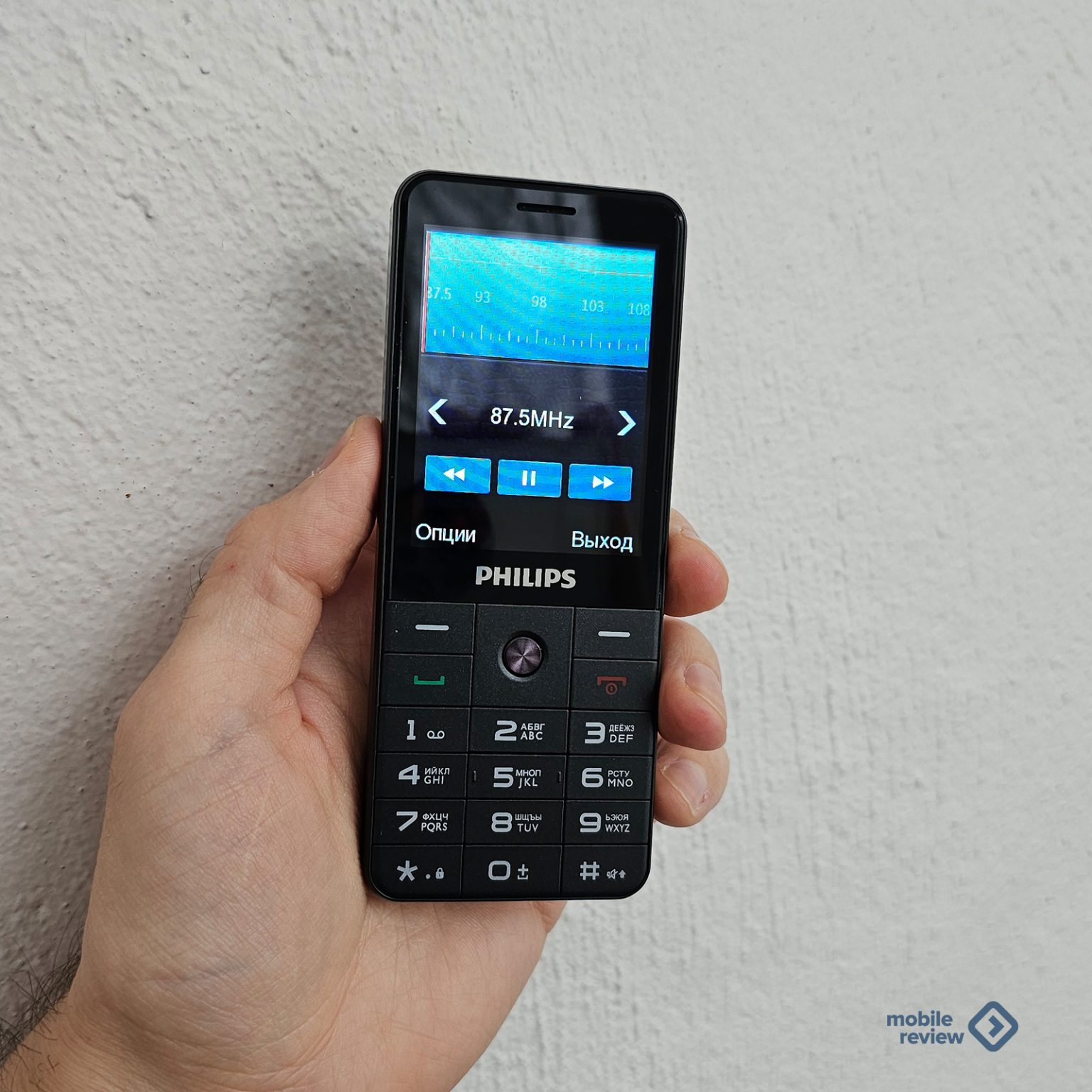 Philips Xenium E6808: 5 причин купить кнопочный телефон — Mobile-review.com — Все о мобильной ...