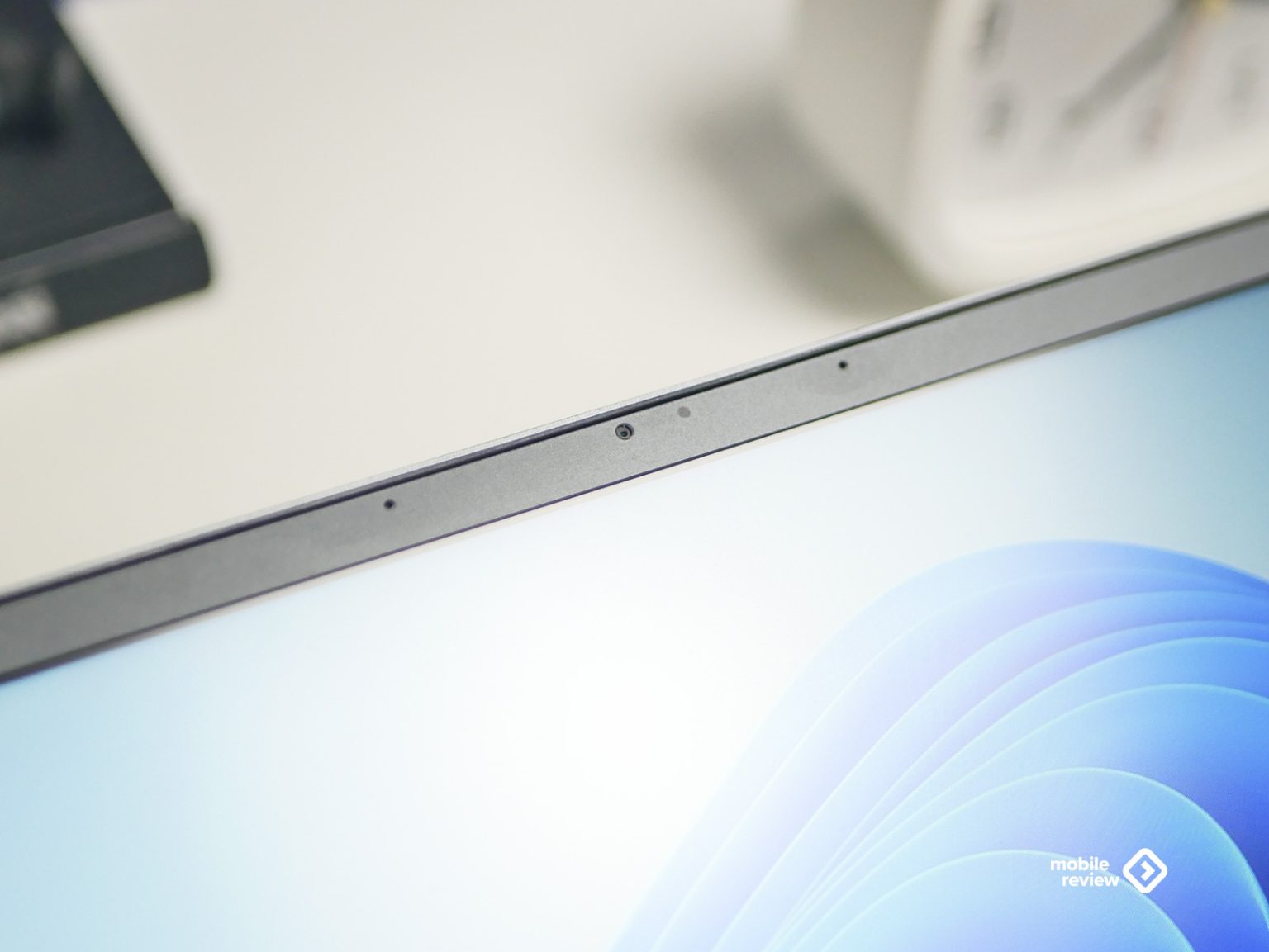 Обзор Maibenben P727 – большой дисплей и тихая работа — Mobile-review.com — Все о мобильной ...