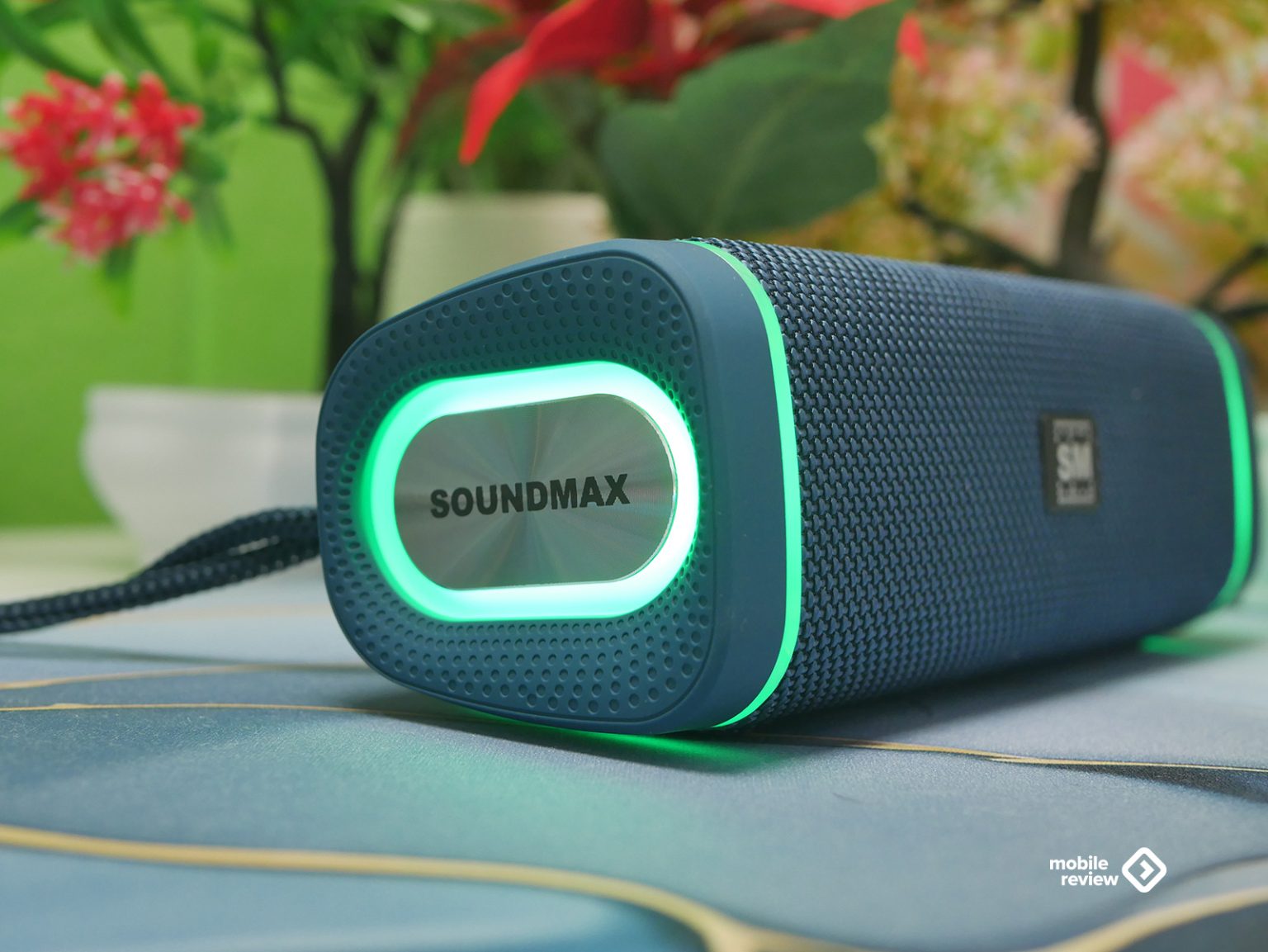 Обзор портативных колонок Soundmax SM-PS5019B и SM-PS5023B — Mobile ...