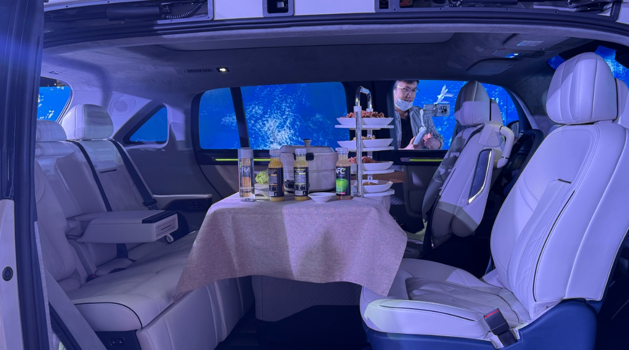 Zeekr представил впечатляющий электрический минивэн Zeekr Mix — Mobile ...