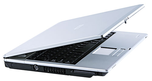 Mobile-review.com Новая линейка ноутбуков Toshiba "Весна 2005"